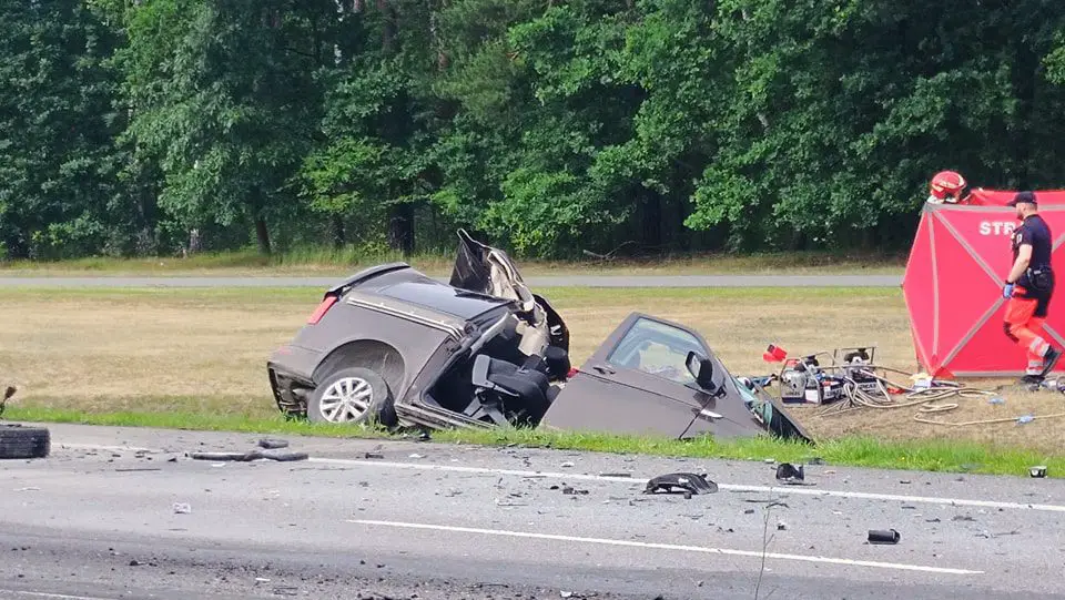Makabryczny wypadek. Cztery osoby zginęły (ZDJĘCIA) – Wielkopolska 112